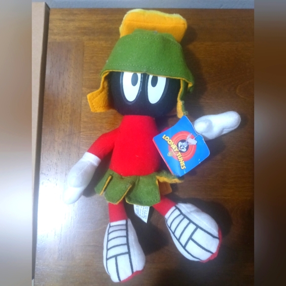 Warner Bros. | Toys | Vintage Looney Tunes Marvin The Martian Plush ...